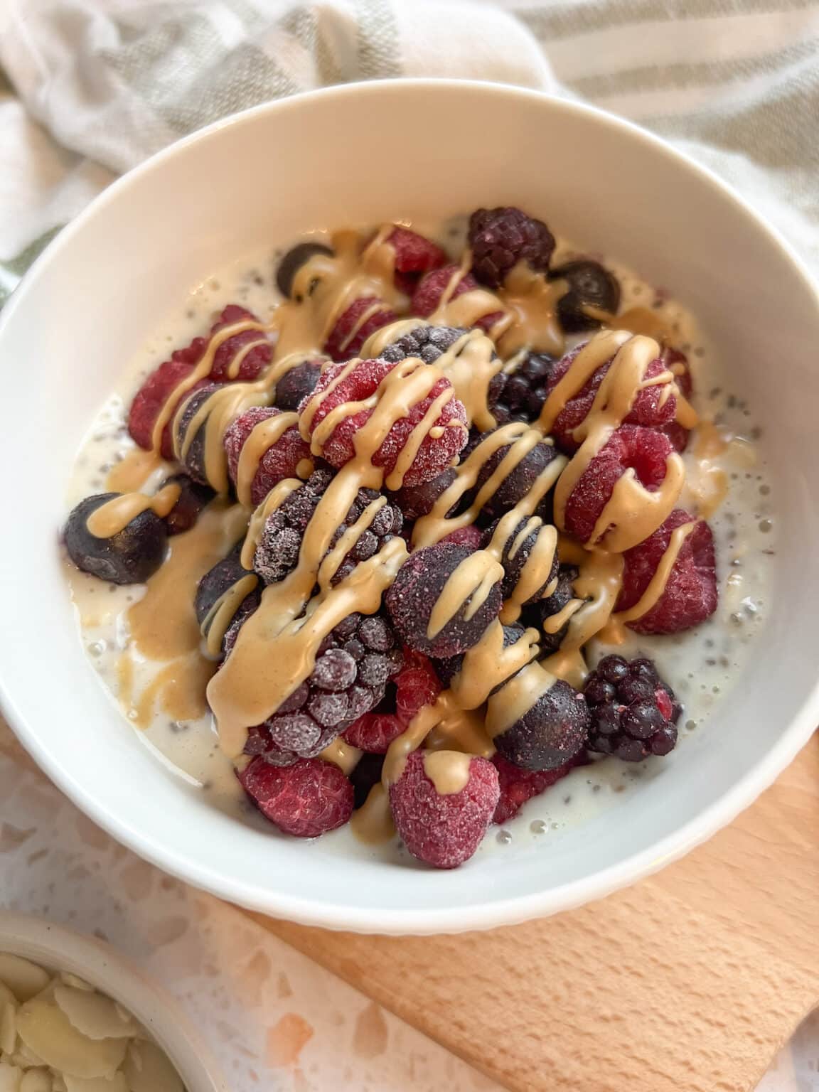 High Protein Overnight Oats (4 Ingredients)