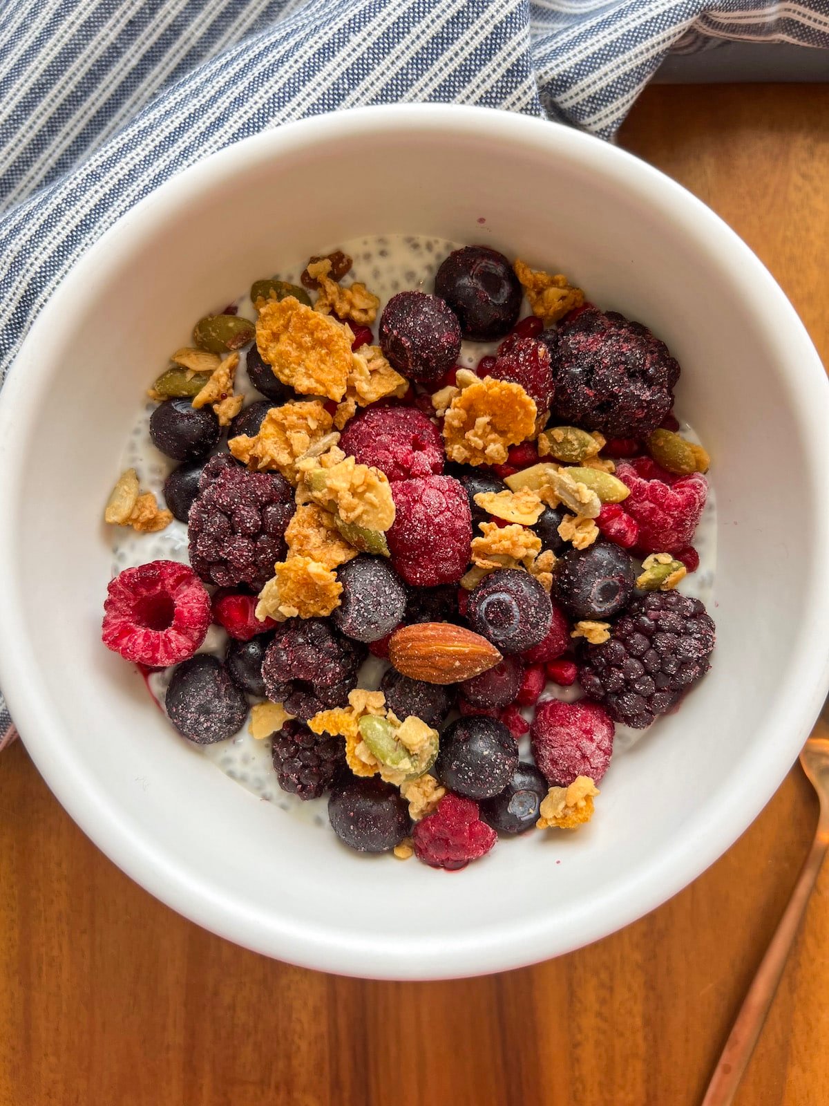 4-Ingredient Greek Yogurt Chia Pudding