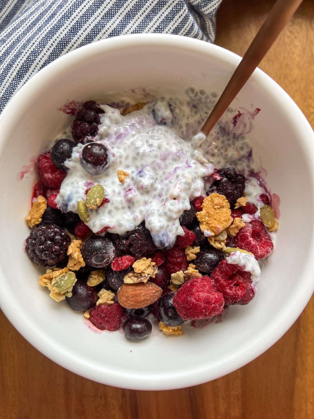 4-Ingredient Greek Yogurt Chia Pudding