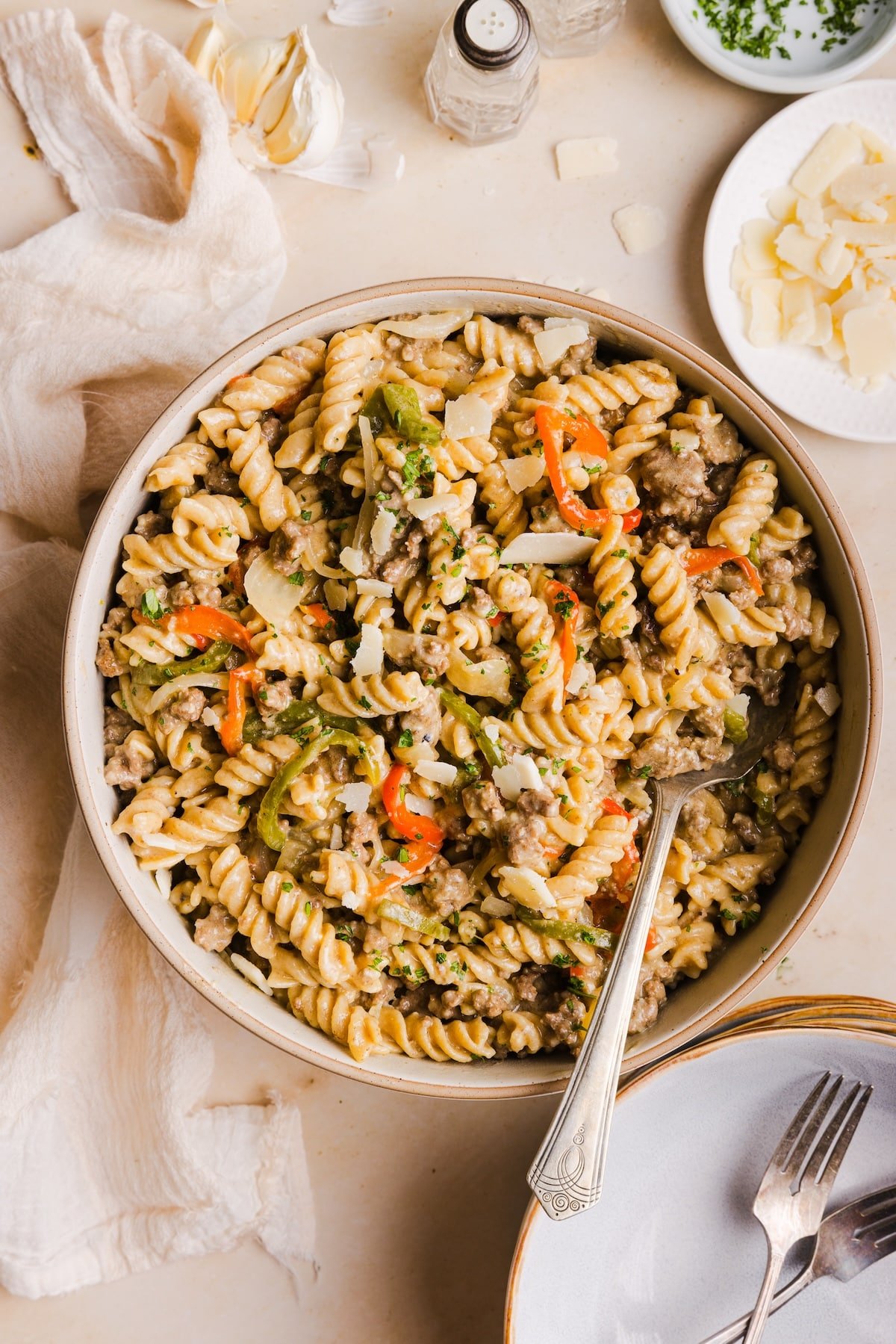 Healthy Philly Cheesesteak Pasta Recipe (One Pot)