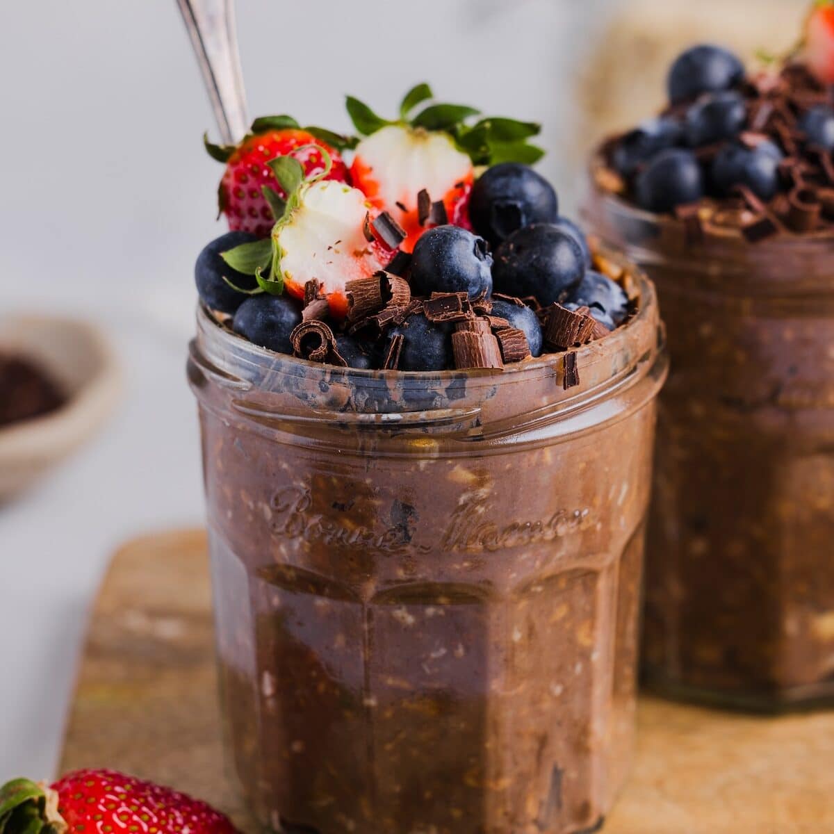 Chocolate Protein Overnight Oats — Simple & Creamy! – Real Life ...
