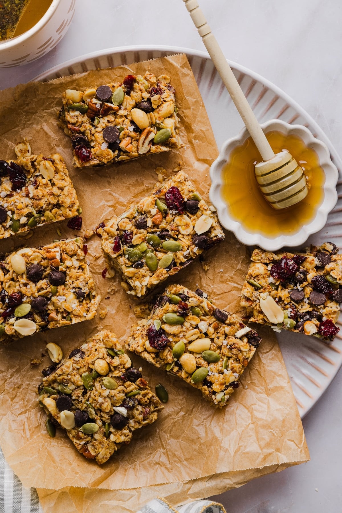 No-Bake Trail Mix Bars (Easy Granola Bars) – Real Life Nutritionist